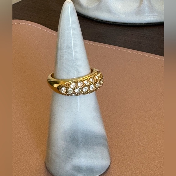 Avon | Jewelry | Vintage Avon Gold Plated Cocktail Ring Size 65 | Poshmark